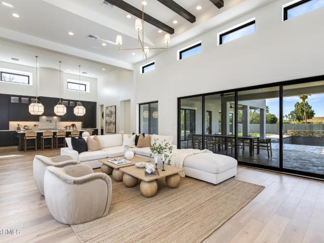 10019 N 56th St, Paradise Valley, AZ 85253 | MLS #6988 | Compass