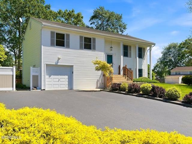 1001 Majorca Ct, Toms River, NJ 08753