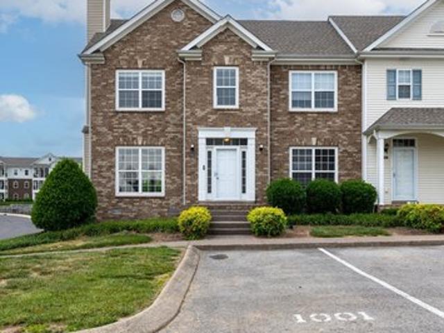 1001 McKenna Dr, Thompsons Station, TN 37179