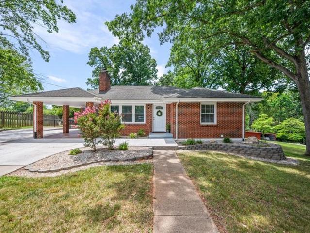 1001 Moreview Dr, Lynchburg, VA 24502