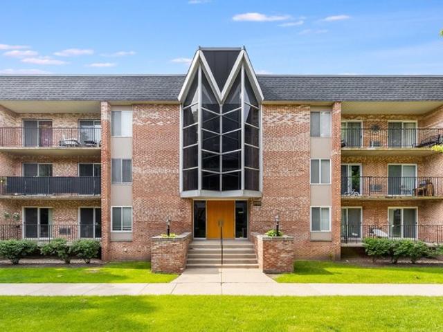 1001 N Mill St Apt 308, Naperville, IL 60563
