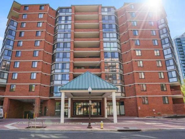 1001 N Randolph St #211, Arlington, VA 22201