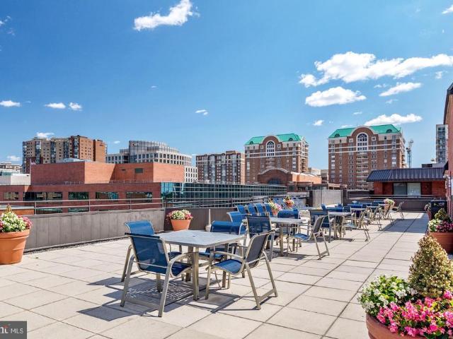 1001 N Vermont Street # 813