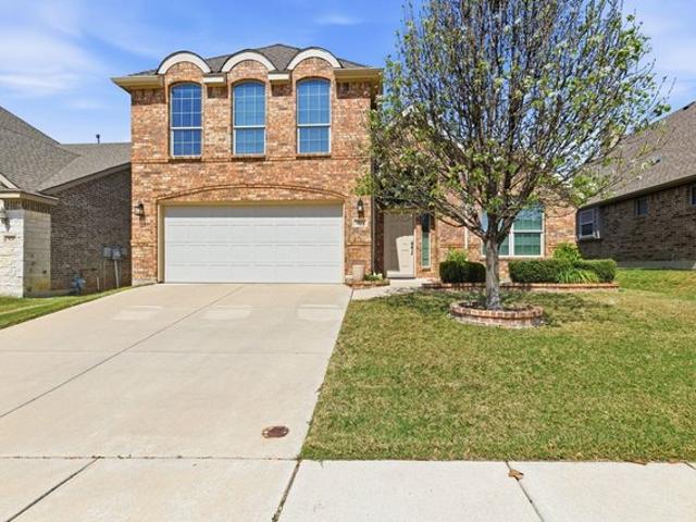 1001 Albany Dr, Fort Worth, TX 76131