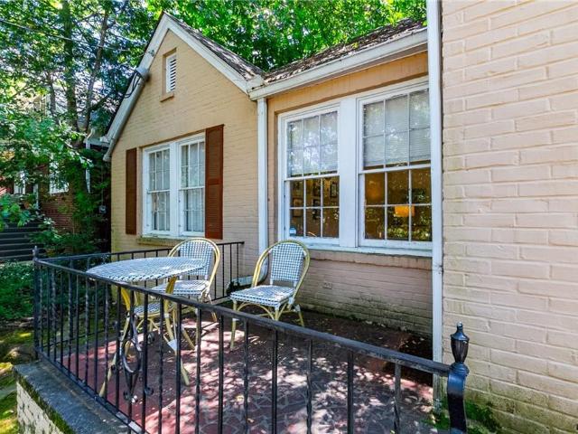 1001 Amsterdam Avenue NE