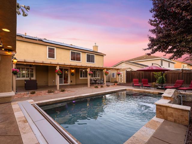 1001 Barkwood Ct, Vacaville, CA 95687 | Compass
