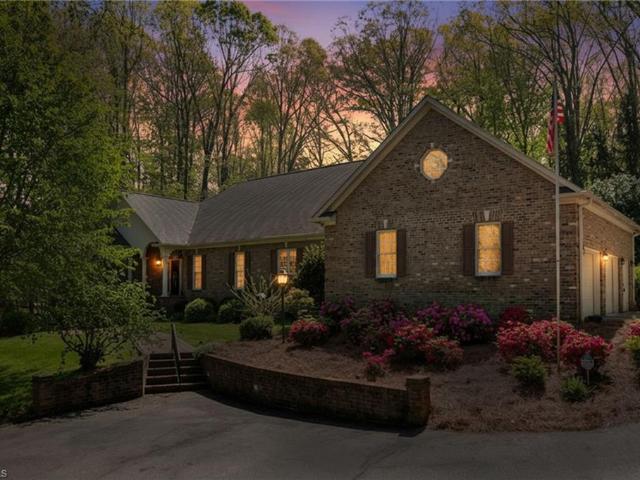 1001 Benton Court