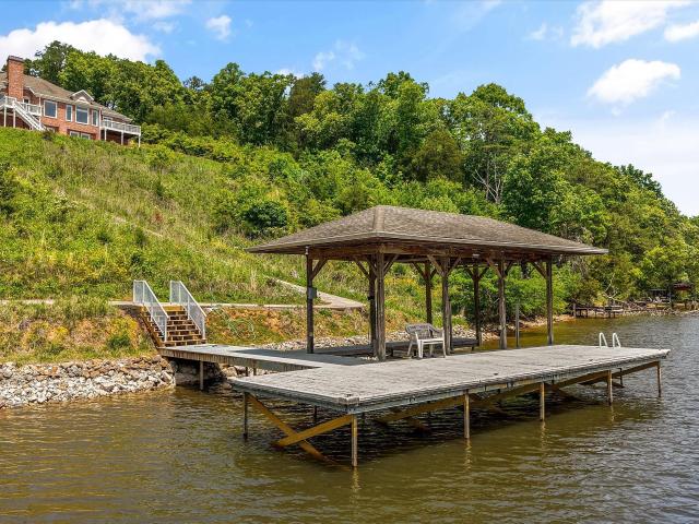 1001 Blackberry Ridge Rd