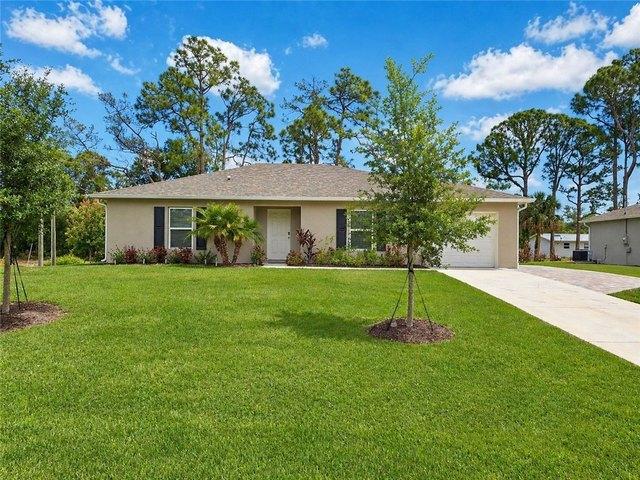 1001 Blossom Dr, Sebastian, FL 32958