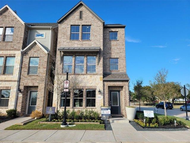 1001 Boyd Ln, Euless, TX 76040