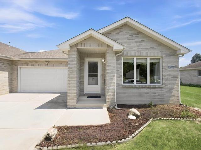 1001 Carnation St SE Unit B, Demotte, IN 46310