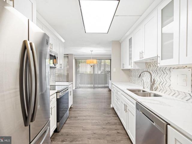1001 City Avenue # EC 107