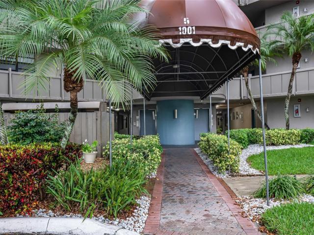 1001 Colony Point Cir, Unit 503, Pembroke Pines, FL 33026 | MLS #A12001
