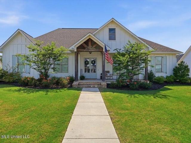 1001 Crepe Myrtle Dr, Brandon, MS 39047