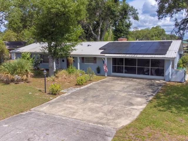 1001 Crescent Pkwy, Deland, FL 32724