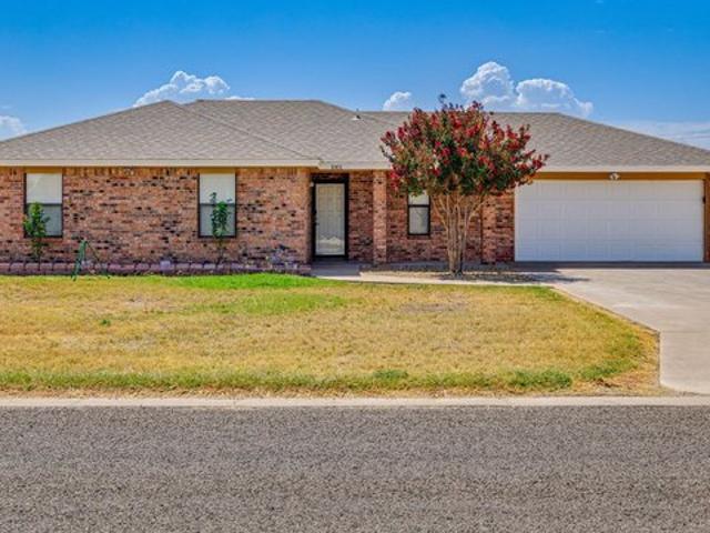 1001 Cricket Ln, San Angelo, TX 76905