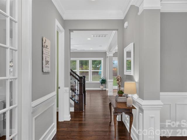 1001 Dunwoody Drive