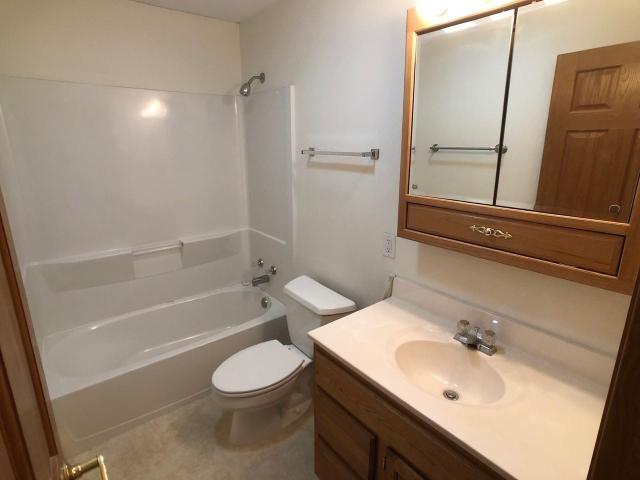 1001 Duplex 3 Bedroom Apartment for Rent at 1001 S 19th St, Grand Forks, ND 58201