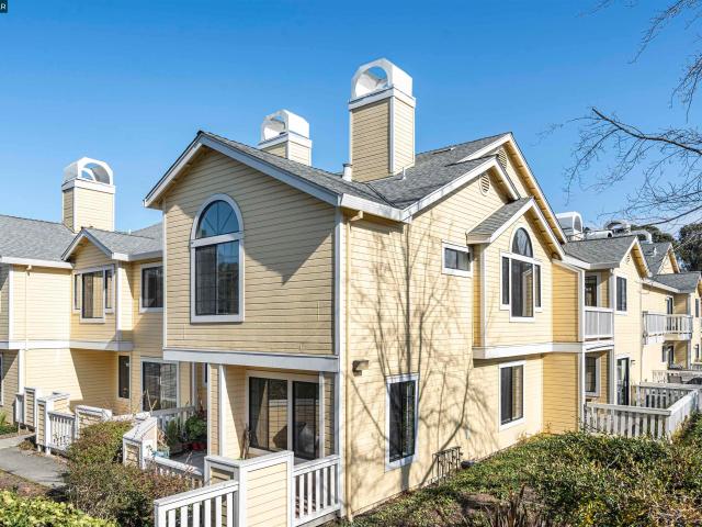 1001 Devonwood
