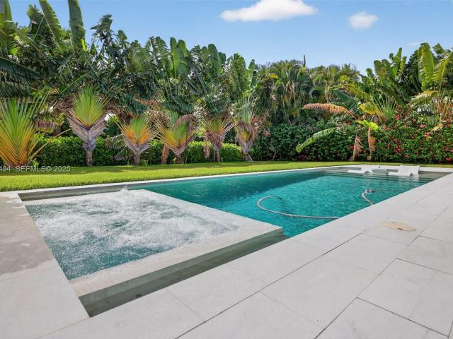 1001 Diplomat Pkwy, Hallandale Beach, FL 33009 | MLS #A11842