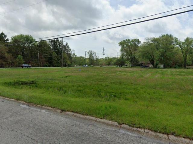 1001 E 40th Place