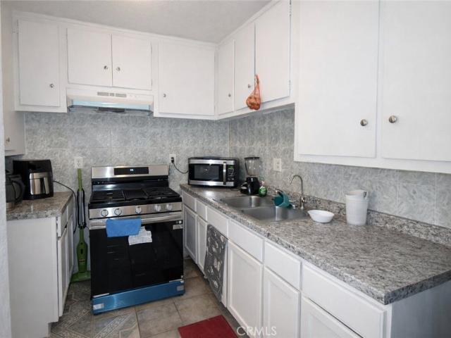 1001 E Grant St, Santa Ana, CA 92701 | MLS #PW26047