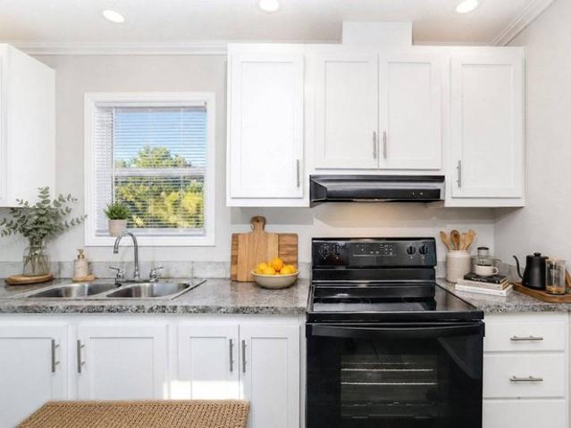 1001 E Macarthur Rd Lot 163, Wichita, KS 67216