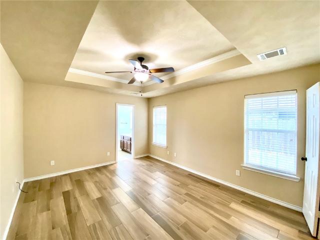1001 Emerald Dove Avenue