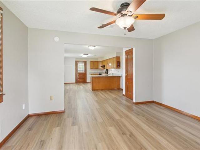 1001 Farrington Drive