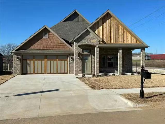 1001 FLAT ROCK ST, BENTONVILLE, AR 72713 Single Family Residen.