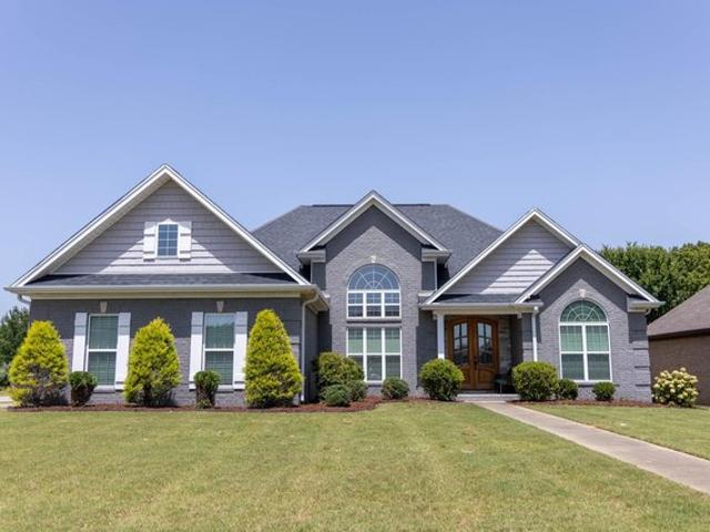 1001 Garrett Ln, Florence, AL 35634