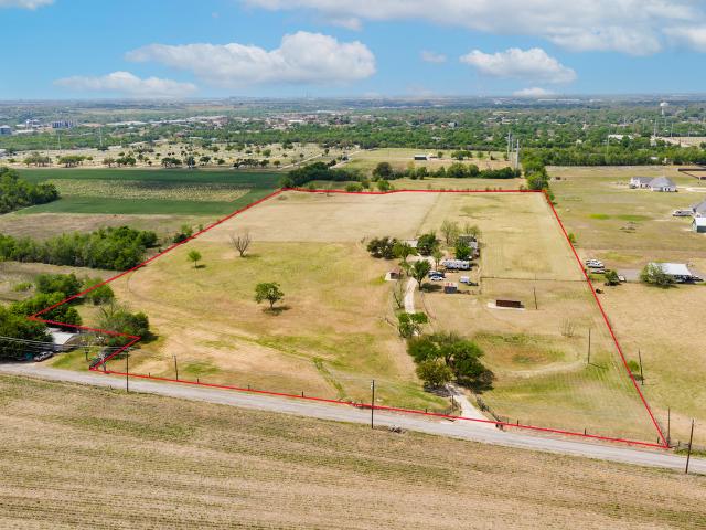1001 Gravel Pit Rd, Taylor, TX 76574 | MLS #5127