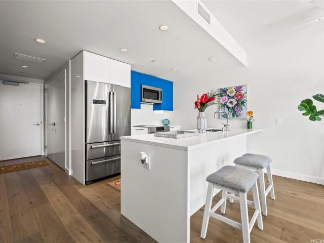 1001 Queen St, Unit 1213, Honolulu, HI 96814 | MLS #202600 | Compass