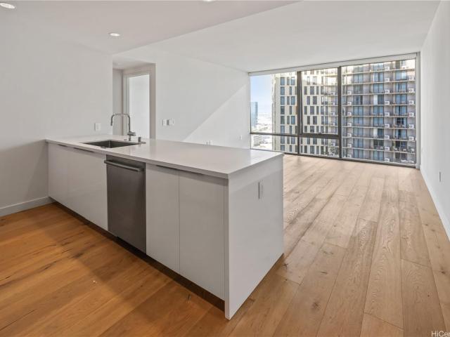 1001 Queen St, Unit 2605, Honolulu, HI 96814 | MLS #202607 | Compass