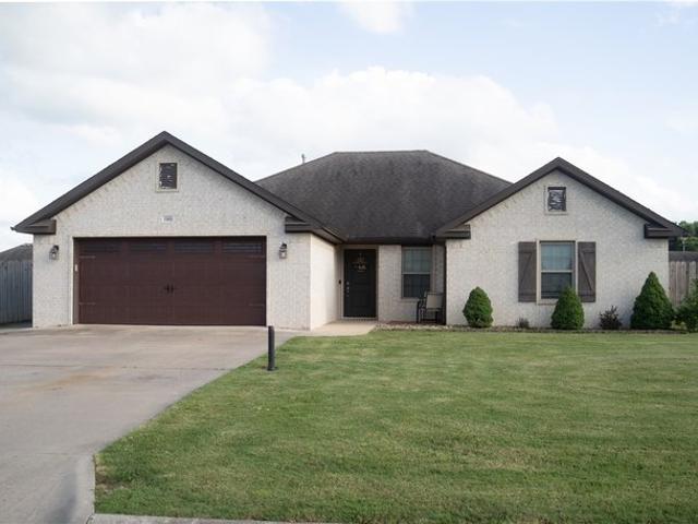 1001 Red Oak St, Elkins, AR 72727