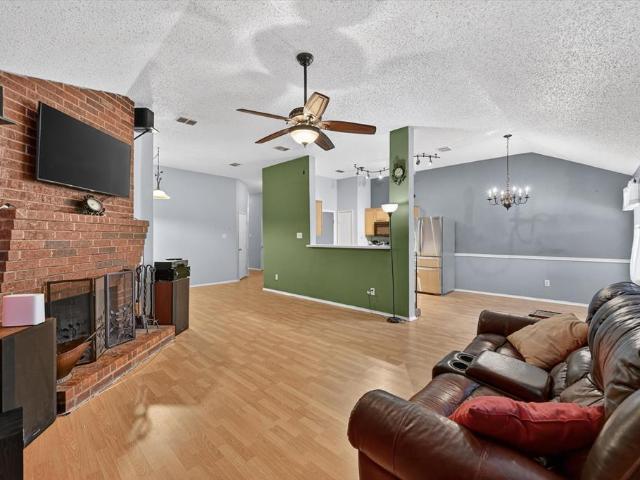 1001 Ridge Top Drive