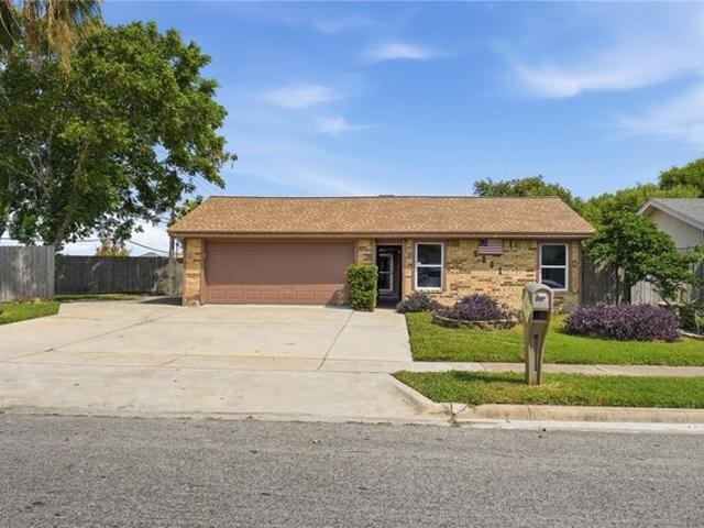 1001 Starlite Dr, Portland, TX 78374