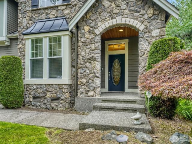 1001 S 38th Court