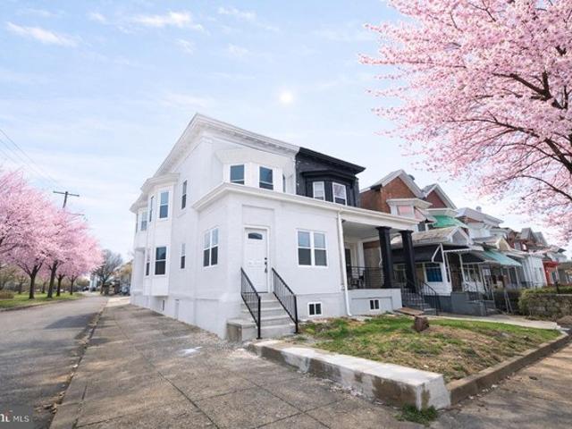 1001 S 60th St, Philadelphia, PA 19143
