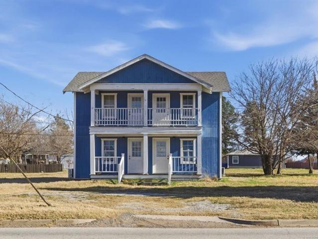 1001 S Chestnut St, Bristow, OK 74010