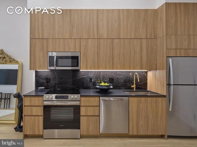 1001 S Broad St 3 BR N, Philadelphia, PA