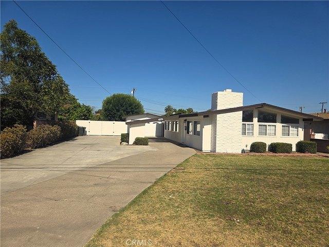 1001 S Gilbert St, Fullerton, CA 92833