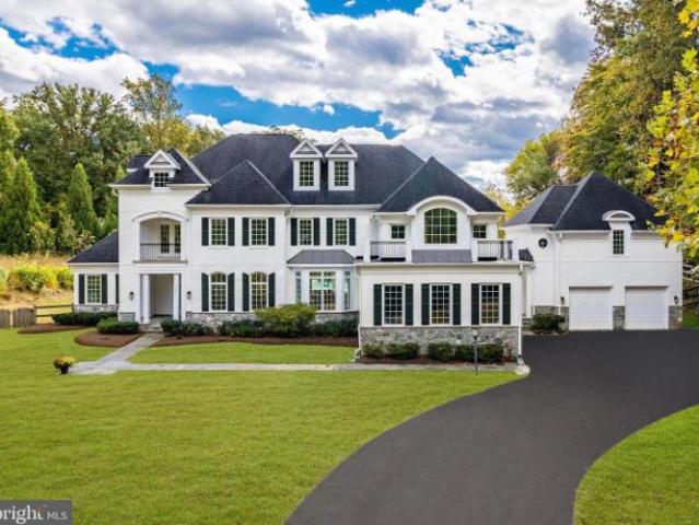 1001 Savile Ln, McLean, VA 22101