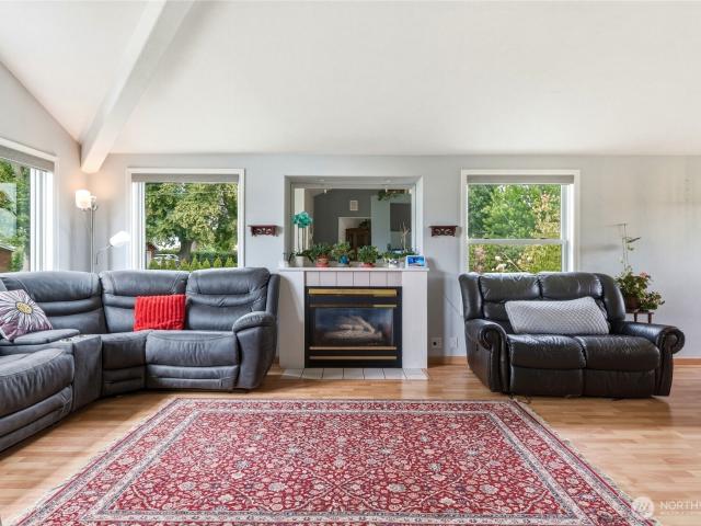 1001 Southview