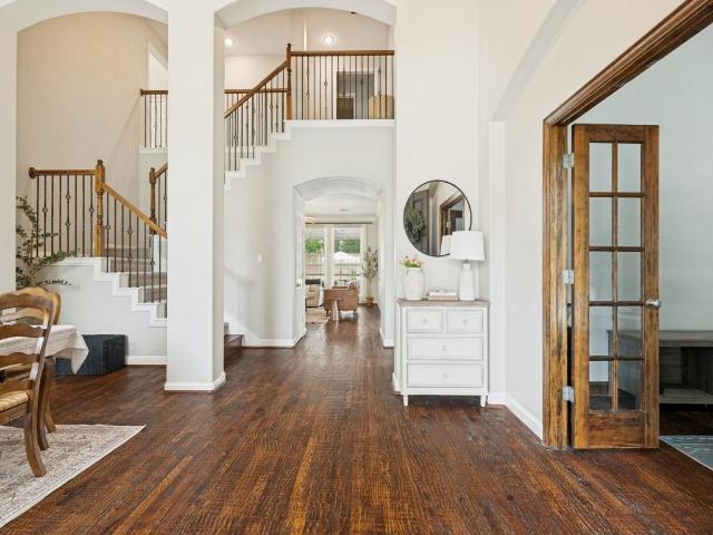 1001 Thornapple Drive