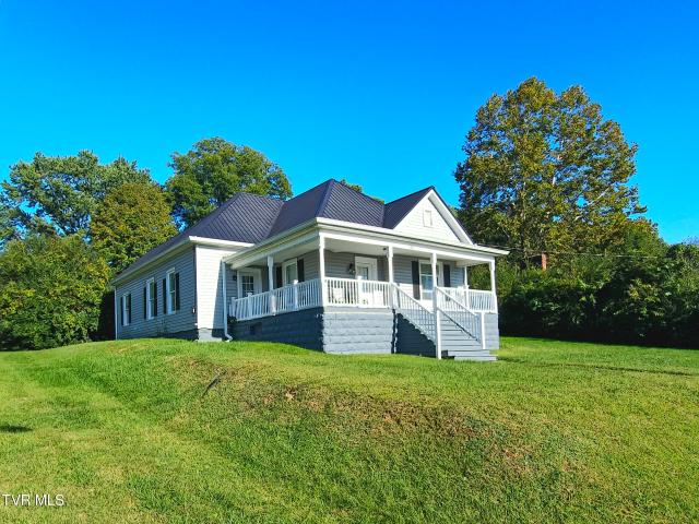 1001 Virginia Avenue 2