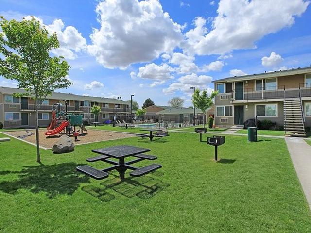 1001 W 4th Ave, Kennewick, WA 99336