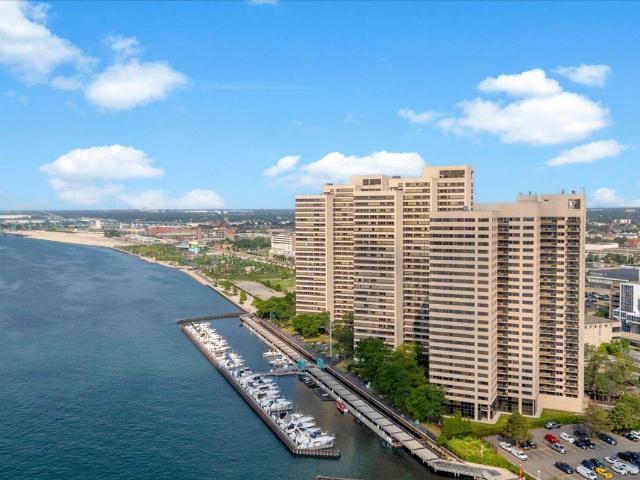 1001 W Jefferson Avenue # 8A