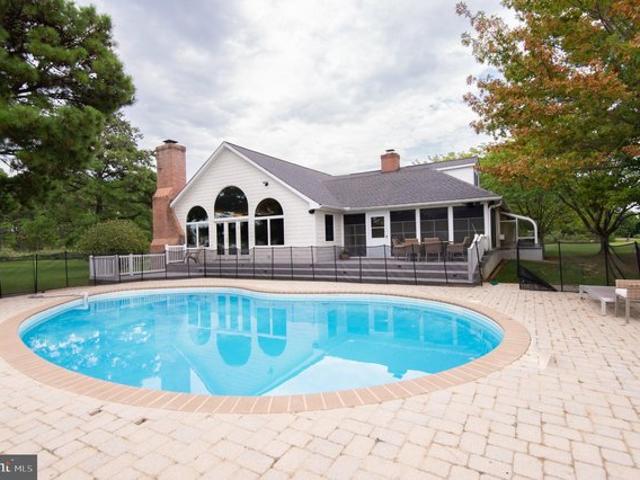 1001 Wagner Point Rd, Cambridge, MD 21613