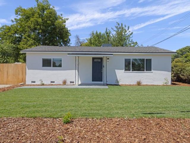 1001 12th St, Orange Cove, CA 93646